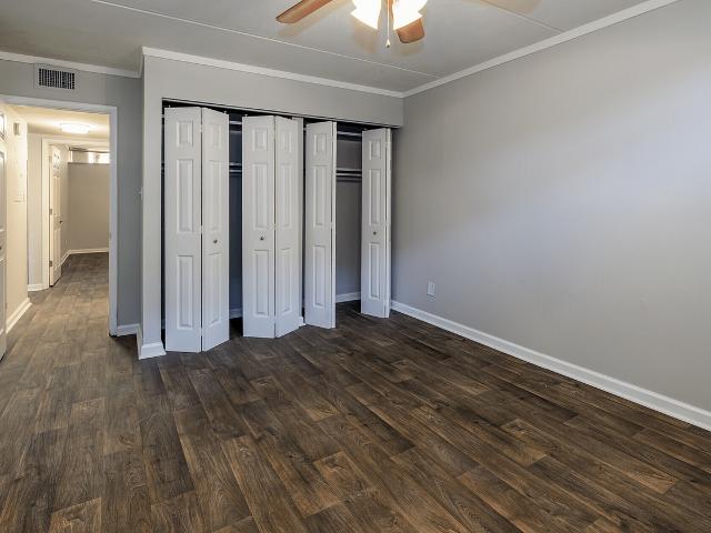 Canyon & Knox Landing 2 Bedroom Apartment for Rent at 600 E Inskip Dr, Knoxville, TN 37912