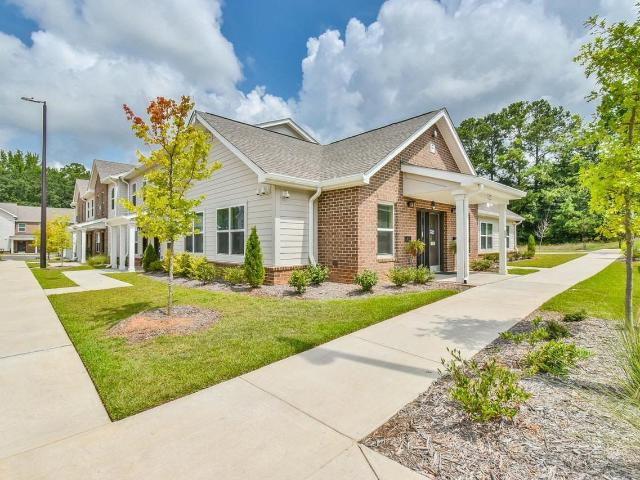Canaan Crossing 2 Bedroom Apartment for Rent at 1200 Wheat St, Madison, GA 30650