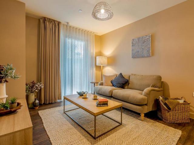 Canada Gardens, 2 Engineers Way. 2 bed apartment to rent £2,500 pcm £577 pw