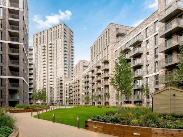 Canada Gardens, Wembley Park 2 bed apartment to rent £2,373 pcm £548 pw