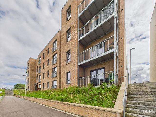 Canal View, Winchburgh, West Lothian EH52, 2 bed flat to rent, £1,400 pcm | PrimeLocation