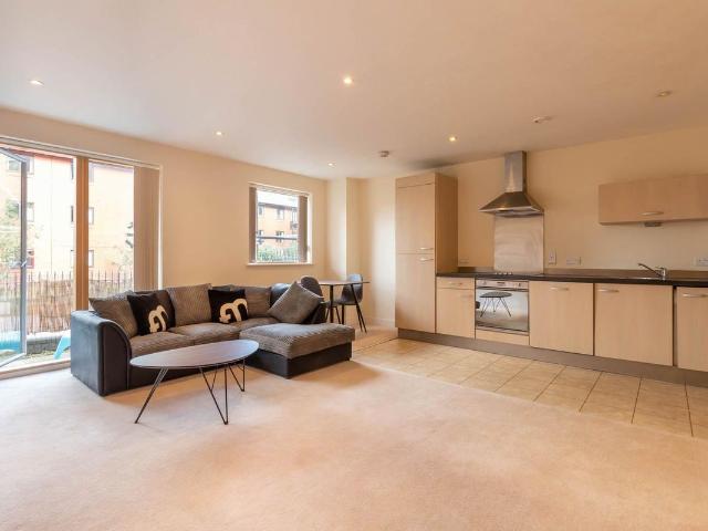Canal Wharf, Waterfront Walk B1, 2 bed flat to rent, £1,275 pcm | PrimeLocation