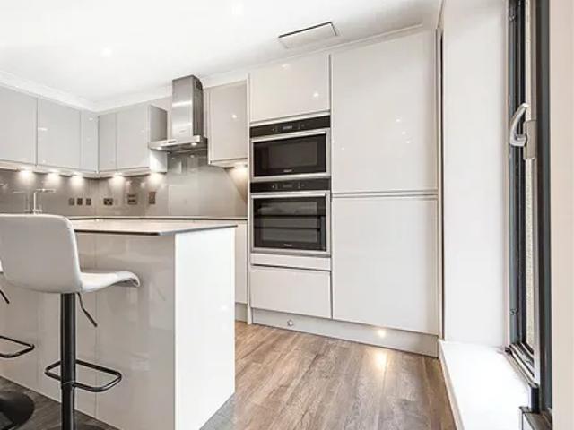 Canal Boulevard, London, NW1 9BD, United Kingdom | 2 bed apartment for rent #114909137 | Rentberry