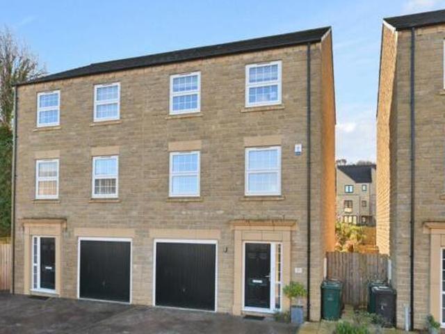 Canal Close, Apperley Bridge, 4 Bedroom Semi detached