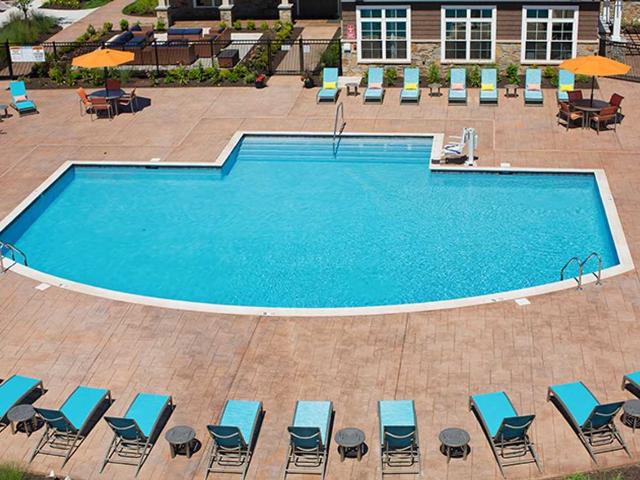 Canal Crossing at Whitneyville West 2 Bedroom Apartment for Rent at 380 Mather St, Hamden, CT 06514