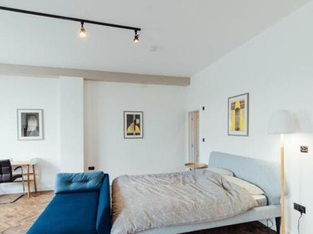 Canal House, Lisle Street, 1 Bedroom Flat
