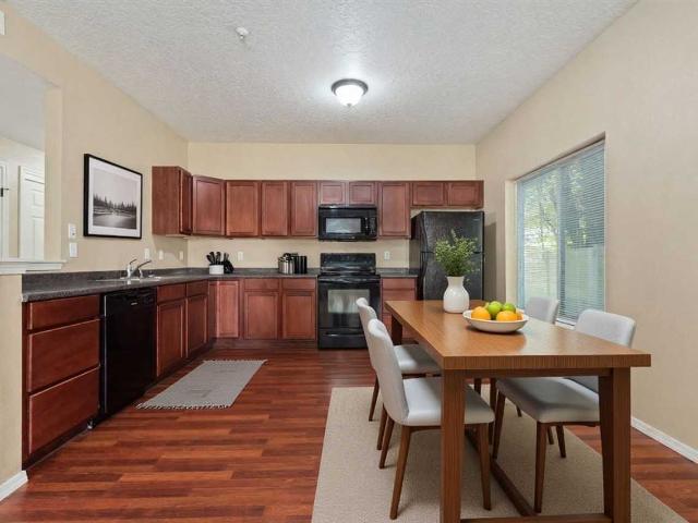 Canal St Apartments 2 Bedroom Apartment for Rent at 2903 W Canal St, Boise City, ID 83705 Vista