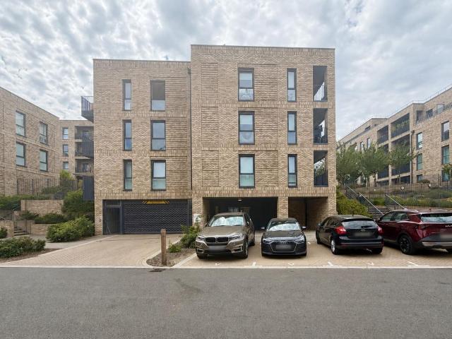 Canal Street, Campbell Park, MK9 1 bed flat to rent £1,195 pcm £276 pw