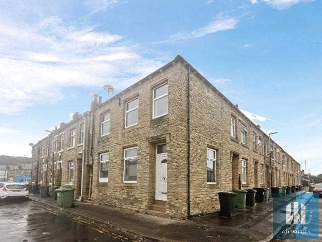 Canal Street, Huddersfield HD1, 1 bed end terrace house to rent, £750 pcm | PrimeLocation