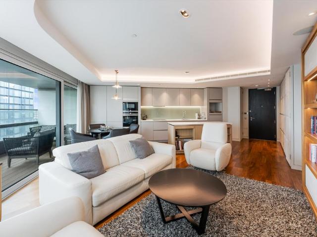 Canaletto Tower, 257 City Road. 2 bed flat to rent £4,800 pcm £1,108 pw