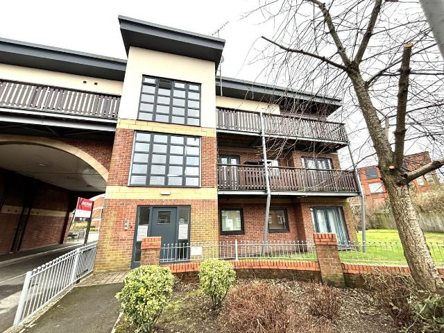 Canalside, Radcliffe M26, 2 bed flat to rent, £850 pcm | PrimeLocation