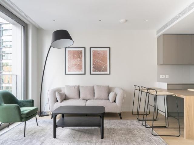 Canalside Walk Paddington W2 2 bed flat to rent £4,766 pcm £1,100 pw