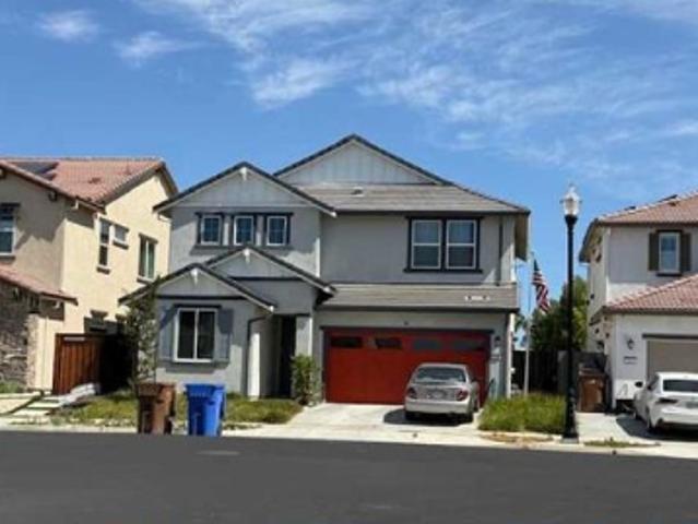 Canary Creek Way