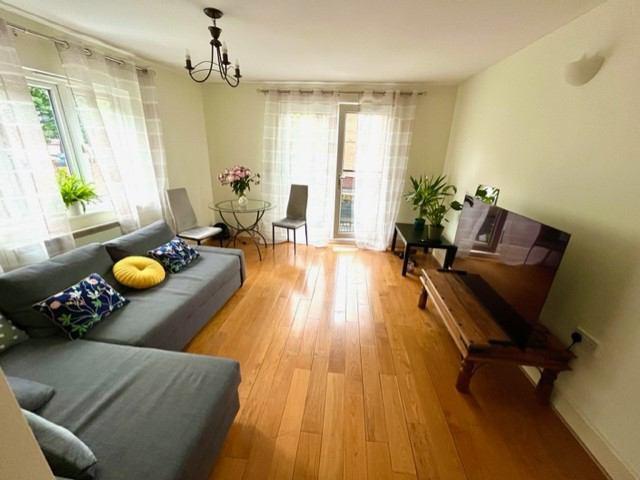 Canary Wharf! Spacious 1 Double Bed Apartment for