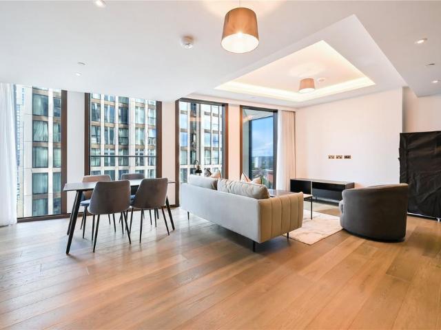 Canationa Way, London, SW8 1 bed apartment to rent £4,112 pcm £949 pw