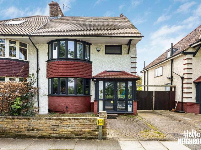Canberra Road, London SE7, 4 bed semi detached house to rent, £4,000 pcm | PrimeLocation