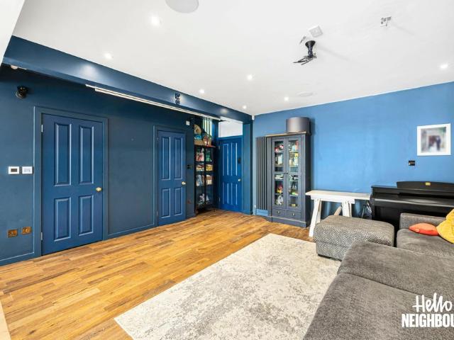 Canberra Road