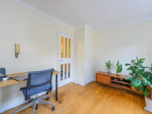 Candover Street, London W1W 1 bed apartment to rent £2,250 pcm £519 pw