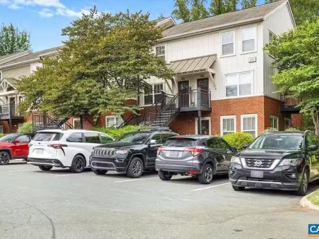 Candlewood Ct, Charlottesville, VA 22903