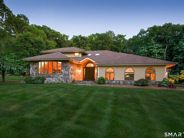 Candlewood Dr, Tolland, Home For Sale