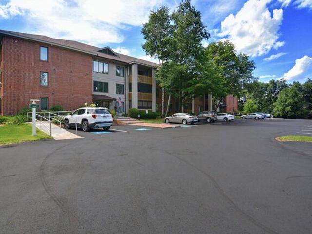 Candlewood Park Unit,nashua, Condo For Sale
