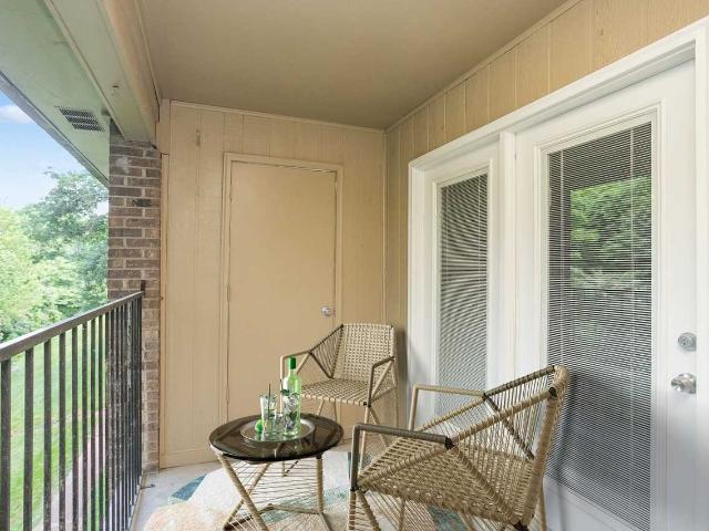 Candlewood 2 Bedroom Apartment for Rent at 530 Harding Pl, Nashville, TN 37211