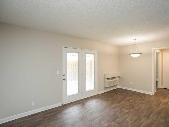Candlewood 2 Bedroom Apartment for Rent at 530 Harding Pl, Nashville, TN 37211
