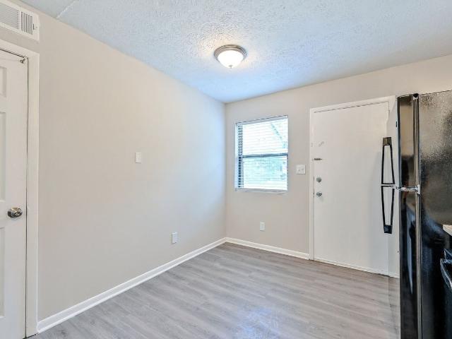 Candler Village Apartments 2 Bedroom Apartment for Rent at 2425 Candler Rd, Decatur, GA 30032