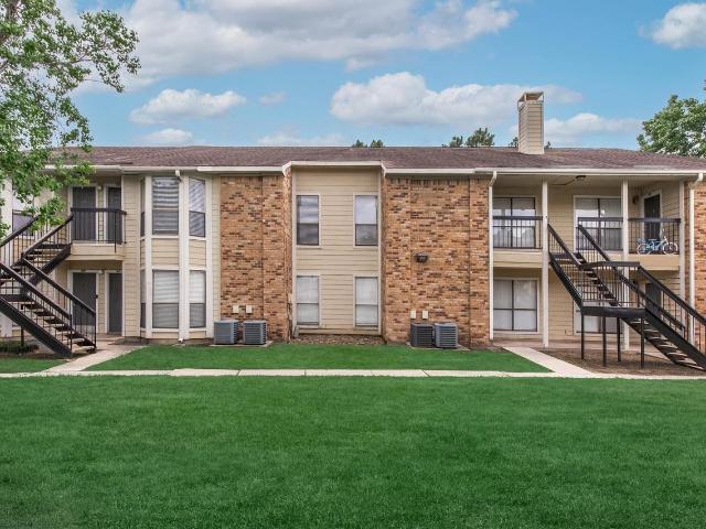Candleridge Park Apartments 2 Bedroom Apartment for Rent at 1601 Wooded Pine Dr, Houston, TX 77073