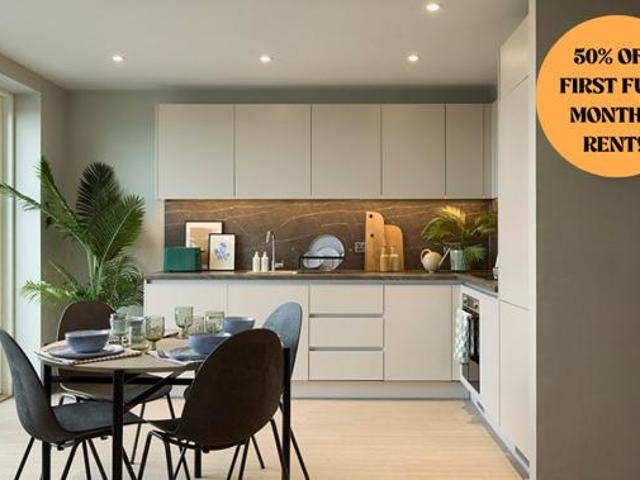 Candleriggs, Trongate, 2 Bedroom Penthouse