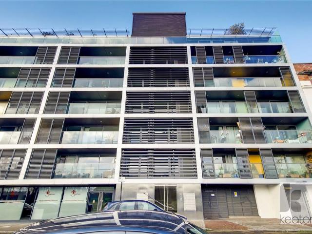 Candy Wharf, 22 Copperfield Road. 2 bed flat to rent £2,600 pcm £600 pw