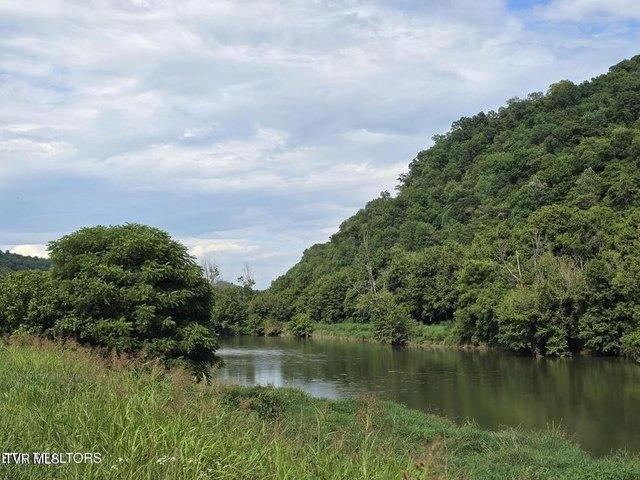 Caney Valley Rd, Sneedville, TN 37869