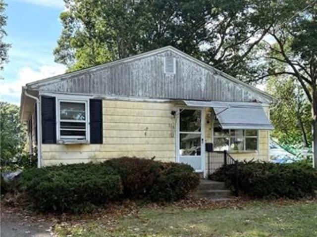 Canfield Ave, Warwick, Home For Sale