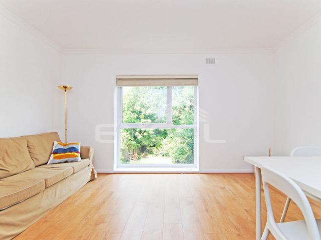 Canfield Gardens, South Hampstead, London NW6, 2 bed flat to rent, £2,500 pcm | PrimeLocation