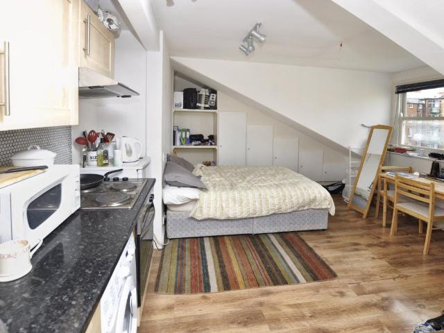 Canfield Gardens, South Hampstead NW6, Studio to rent, £1,560 pcm | PrimeLocation