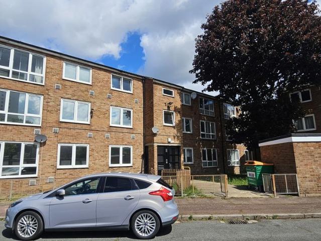 Canning Town, London E16, 2 bed flat to rent, £1,750 pcm | PrimeLocation