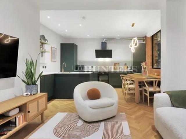 Cannon Street Road, St. George in the East, London, E1 2LS, United Kingdom | 2 bed duplex for rent #140654996 | Rentberry