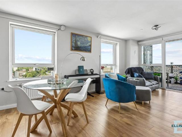 Cannon Road, London, N17 2 bed apartment to rent £2,150 pcm £496 pw