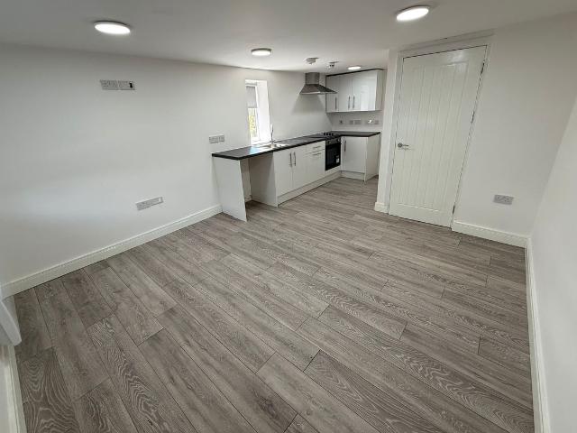Cannock Road, Wolverhampton WV10, 2 bed property to rent, £975 pcm | PrimeLocation