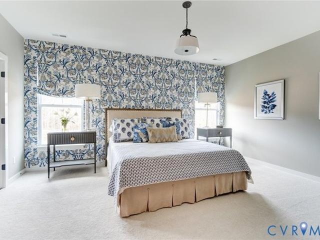 Canoe Pointe Loop, Chesterfield, VA 23120