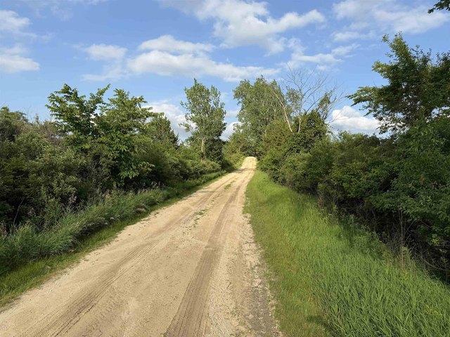 Canoe Rd, Strawberry Point, IA 52076