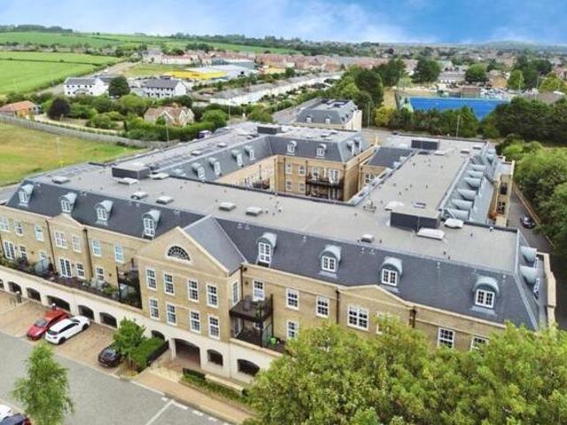 Canon Woods Close, Sherborne, 2 Bedroom Flat