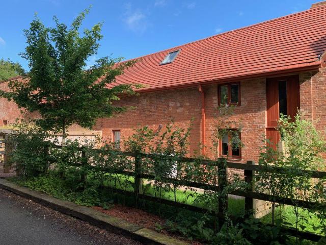 Canon Pyon, Hereford HR4, 3 bed barn conversion to rent, £1,600 pcm | PrimeLocation