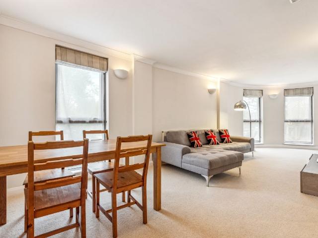 Canonbury Street, London N1, 1 bed flat to rent, £2,500 pcm | PrimeLocation