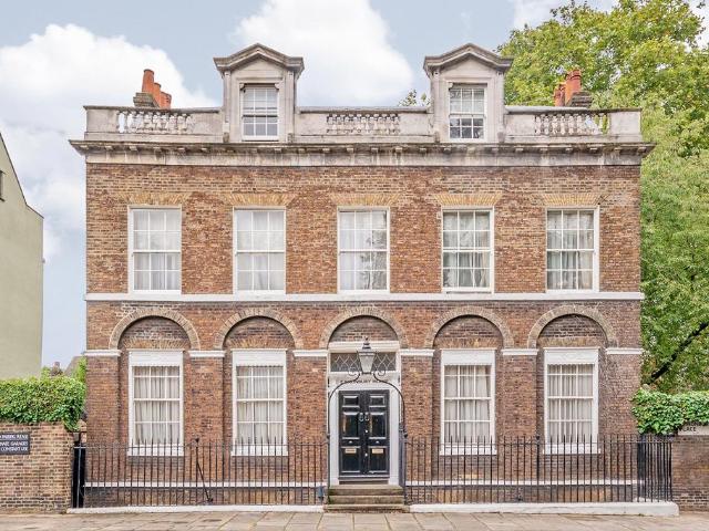 Canonbury Place, Islington, London, N1 7 bed detached house to rent £20,000 pcm £4,615 pw
