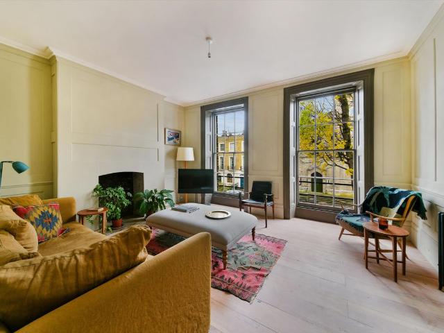 Canonbury Road, London N1, 2 bed maisonette to rent, £6,000 pcm | PrimeLocation