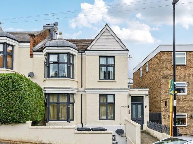 Canonbie Road, Forest Hill, Forest. 1 bed flat to rent £1,650 pcm £381 pw