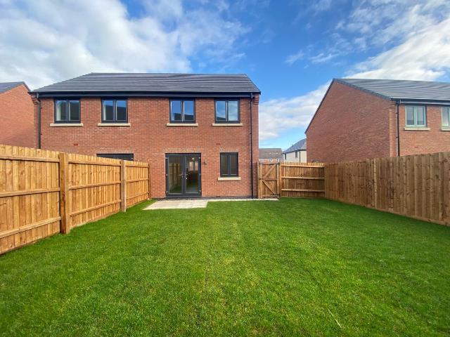 Canons Close, Corby NN17, 3 bed property to rent, £1,375 pcm | PrimeLocation