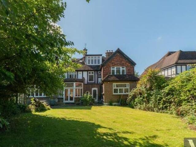Canons Drive, Edgware, 5 Bedroom Detached