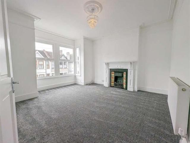 Canonsleigh Crescent, Leigh on sea, SS9